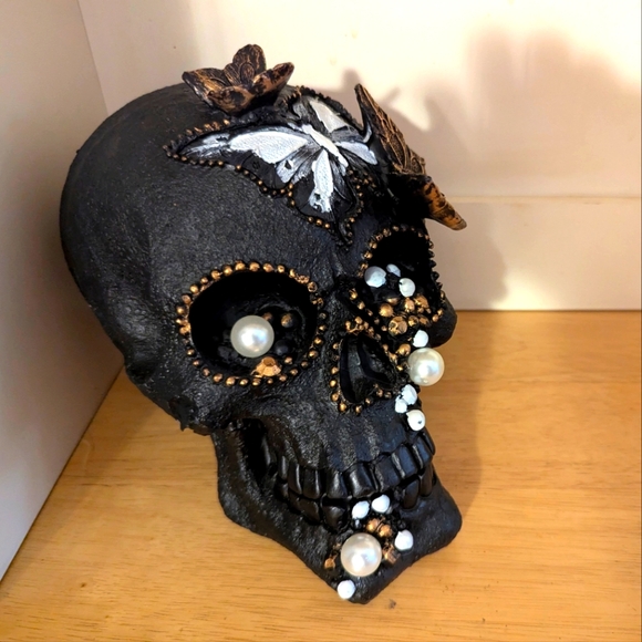 Holiday | Skull Decor With Pearls And Butterflies | Poshmark